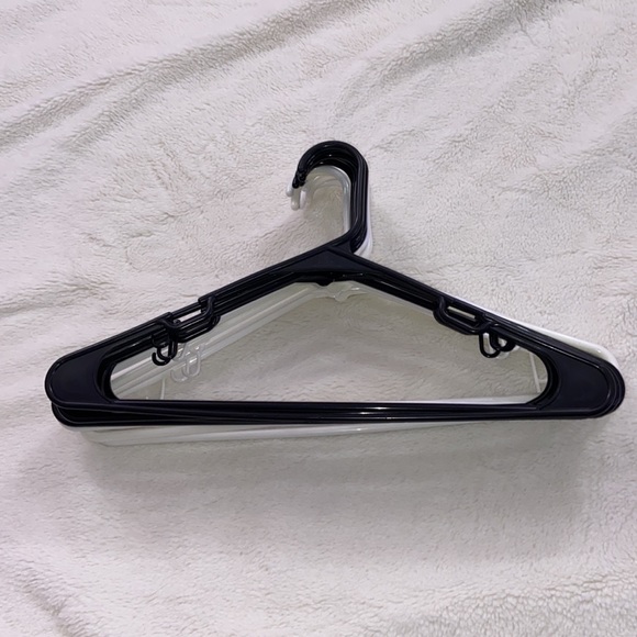Amazon | Storage & Organization | Used Heavy Duty Plastics Hanger ...